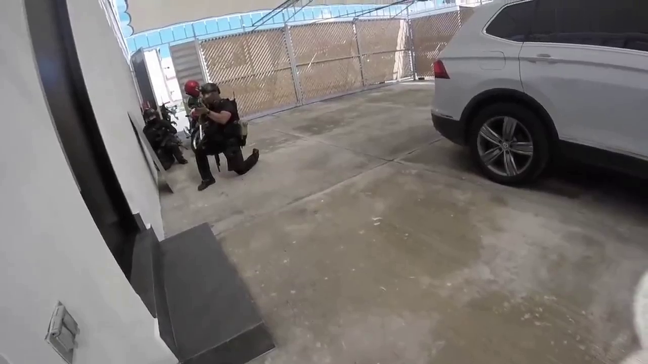 Video Shows The Moment Mexican Security Forces Captured The Son Of "el ...